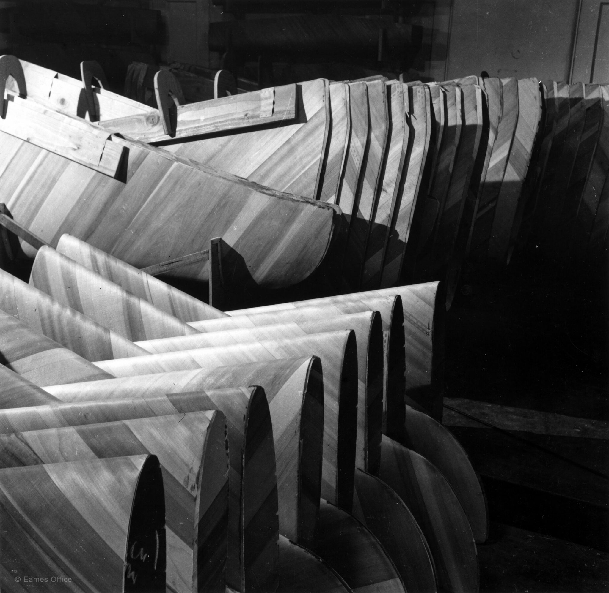 Grandes Designers - Charles Eames - Essência - O blog dos móveis de design